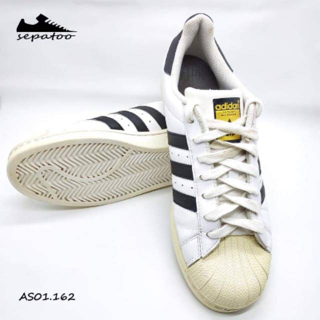 Jual Sepatu branded original second bekas adidas | Shopee Indonesia