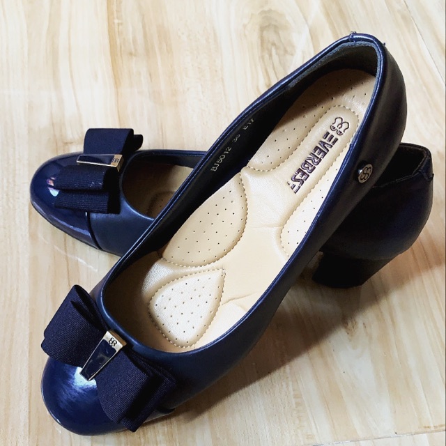 Jual Sepatu Wanita | Shopee Indonesia