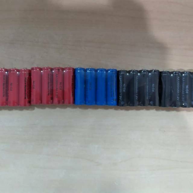 Jual Baterai cash 1000 mah 2 pasang ( 4 biji) | Shopee Indonesia