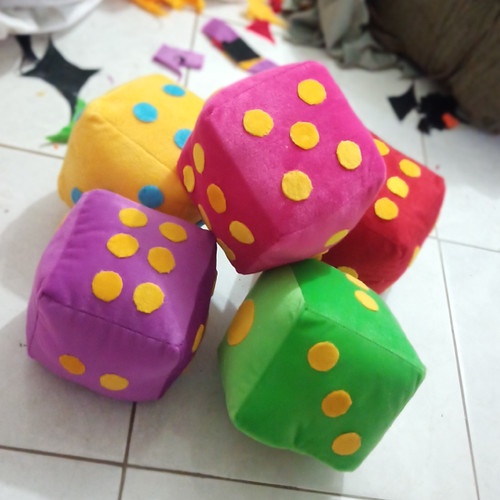 Jual DADU BANTAL BAHAN BONEKA ISI DAKRON UKURAN 15 X 15 CM / TAMBAHAN ...