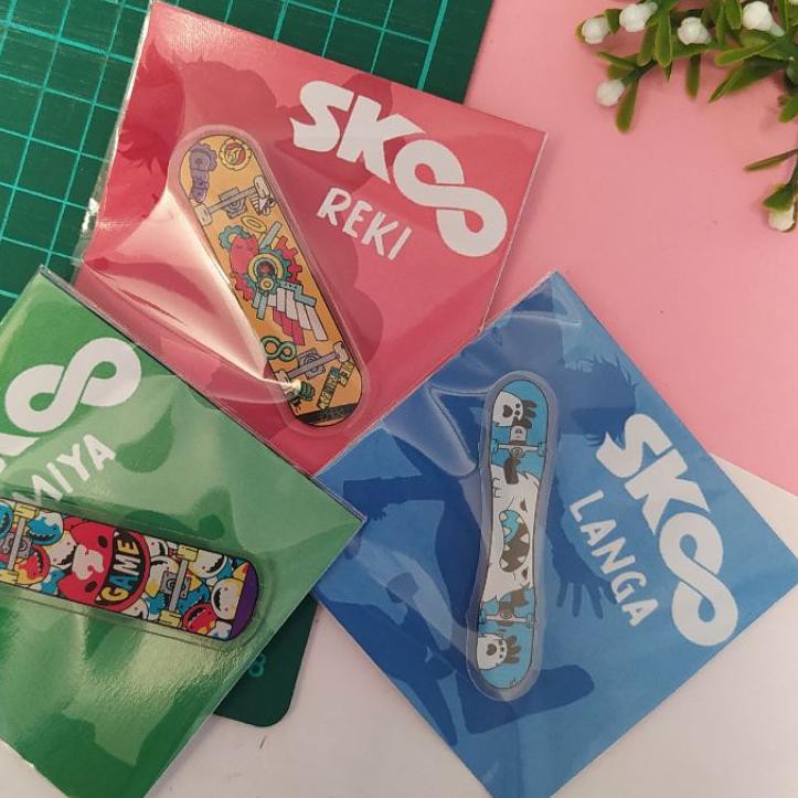 Jual 4.4 Promo Brand SK8 the Infinity Skateboard Acrylic Pin by ...