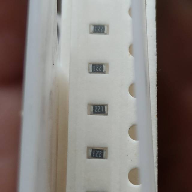Jual Resistor smd 220 ohm per 100 pcs | Shopee Indonesia