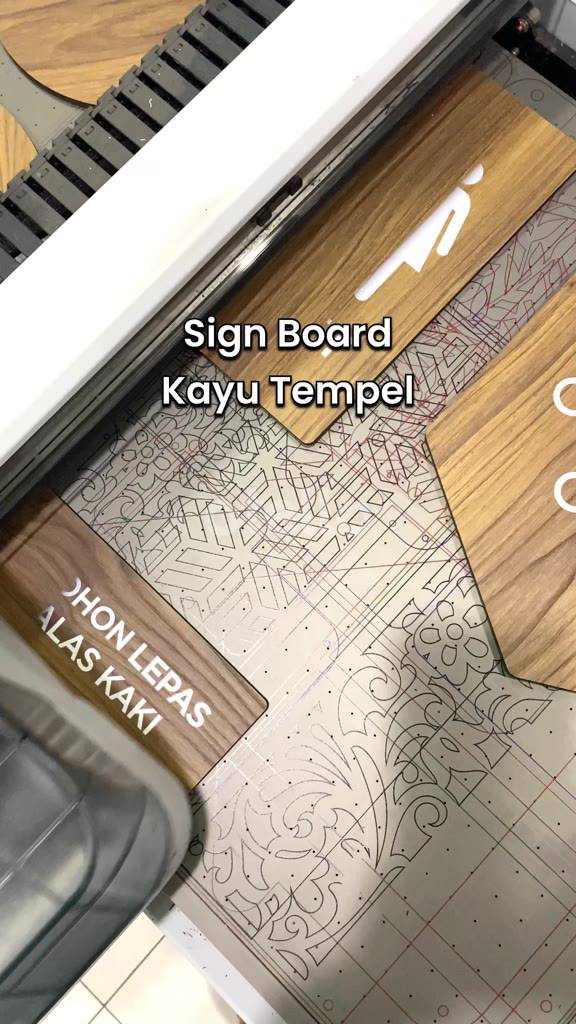 Jual Otello - Custom Tulisan Sign Board Kayu Kustom Print UV Papan ...