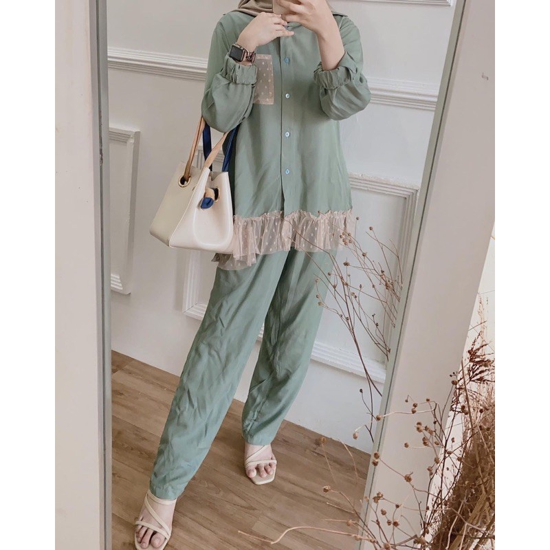 Jual TANIA ONE SET TILE / ONE SET KEKINIAN / ONE SET SELEBGRAM / ONE ...