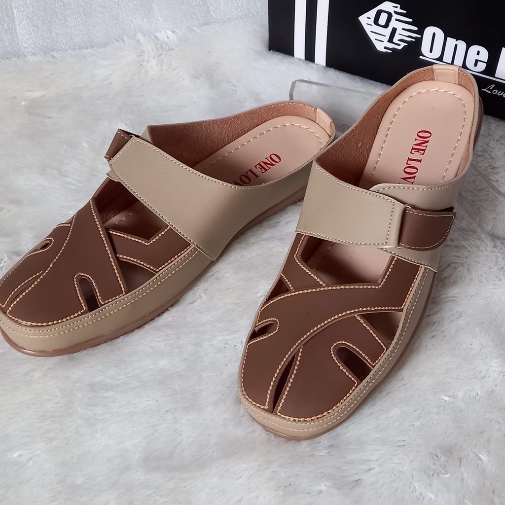 Jual Bustong Wanita Sepatu Sendal Semi Sepatu Model Flat Teplek Sol ...