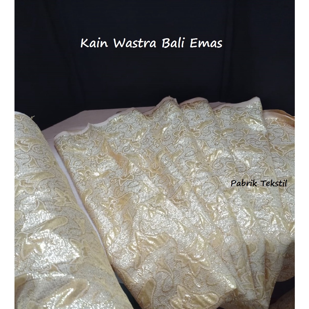 Jual Kain Wastra Bali Emas / Kain Pelinggih / Kain Emas Bali / Kain ...