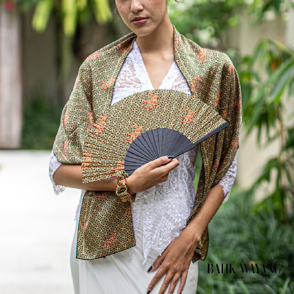 Jual Batik Wayang Scarf In Gift Box - Selendang In Swastika Naga Black ...