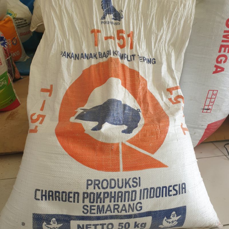 Jual PAKAN AYAM/BABI POKPHAND T-51 REPACK 500GR/1KG MURAH [COD ...