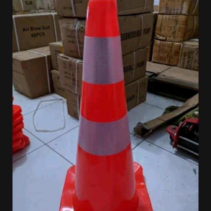 Jual Cone Traffic Cone Kerucut Jalan Safety Segitiga Parkir 70Cm Lalu ...