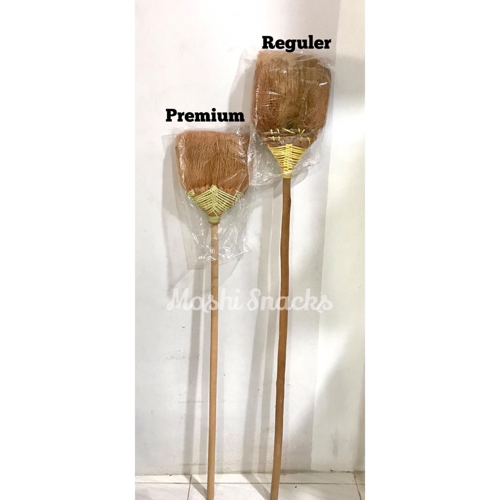 Jual Sapu Sabut Kelapa Premium Gagang Rotan Tradisional Asli Bangka ...