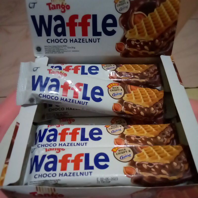 Jual Snack Wafer Biskuit Tango Waffle Choco Hazelnut Makanan Ringan ...