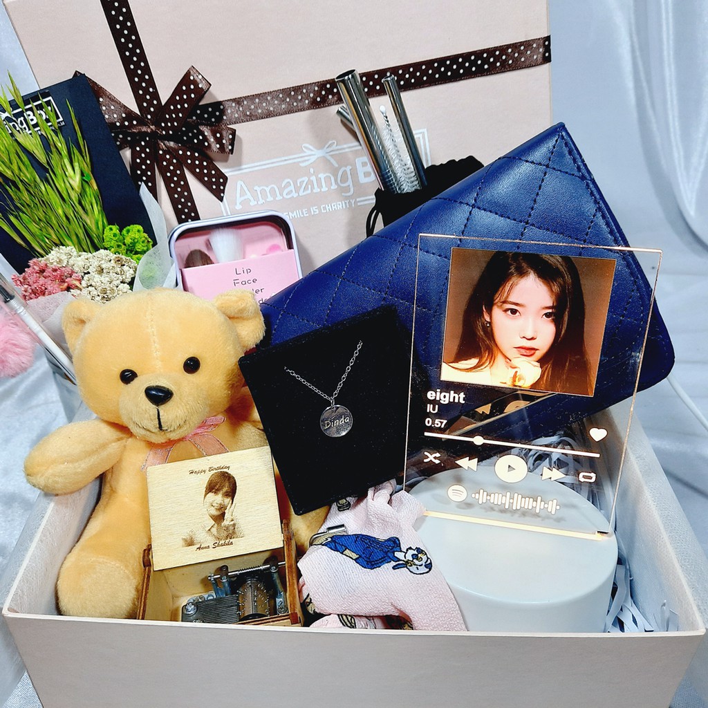 Jual Paket Kado Premium Custom Cewek Trendy/ Hadiah Ulang Tahun / Kado ...
