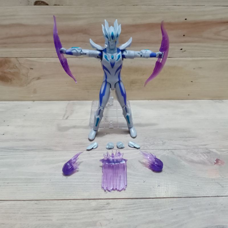 Jual recast shf figure ultraman zero beyond plus effect weapon geed | Shopee Indonesia