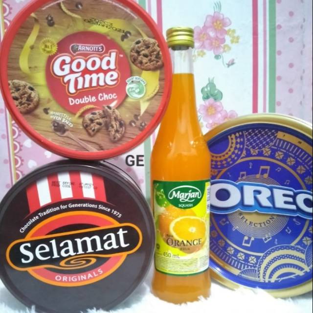 Jual Paket Suguhan Snack Lebaran Kue Kaleng Kuker | Shopee Indonesia