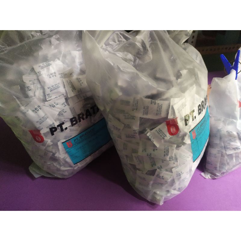 Jual SILICA GELL SACET @1gr ISI BIRU berat 1ons | Shopee Indonesia
