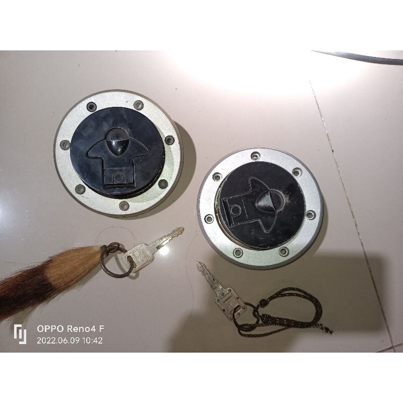 Jual tutup tangki ninja r rr ss original | Shopee Indonesia