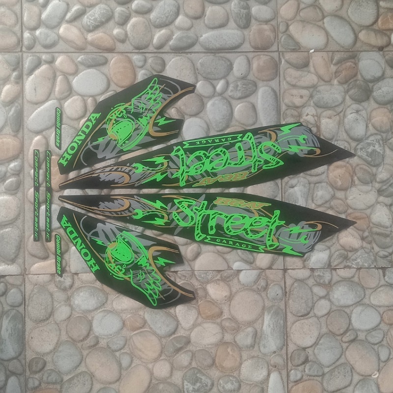Jual stiker striping motor Honda Beat street 2021 hitam doff list hijau ...