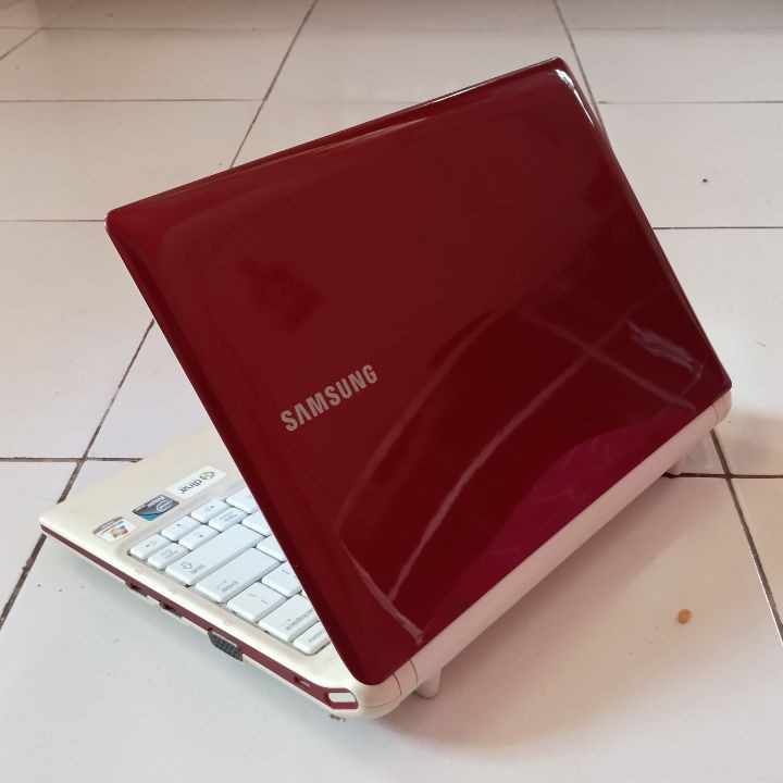 Jual Samsung N148 Warna Merah Putih RAM 2GB Netbook Notebook Bekas ...