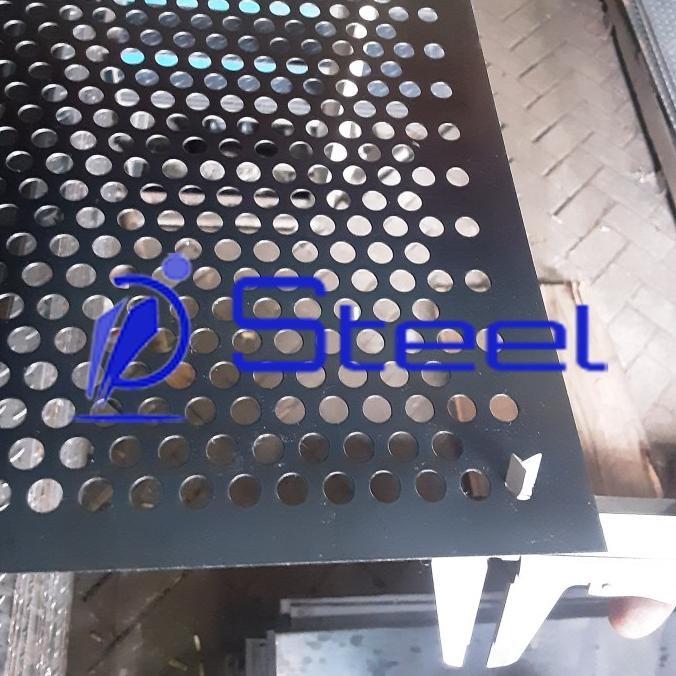 Jual Plat Lubang Besi 0.8mm x 1M x 2M | Perforated Sheet 0,8mm | Shopee ...
