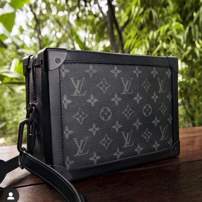 Jual Tas Louis Vuitton LV Soft Trunk Monogram Eclipse Messenger Bag ...