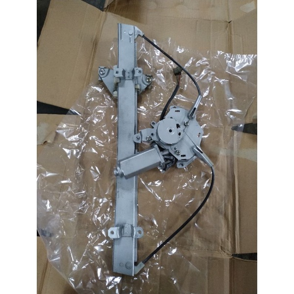 Jual motor dinamo power window dan regulator Lancer dangan original ...