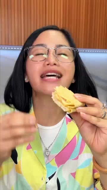 Jual Crepes Semprong Susu Lembang Coklat, Keju, Tiramisu, Original ...