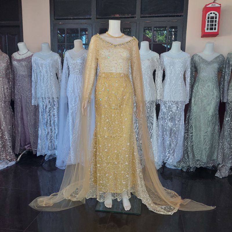 Jual [Ekonomis] Kebaya Ekor Belah / Gaun Pengantin slim / Kebaya ...