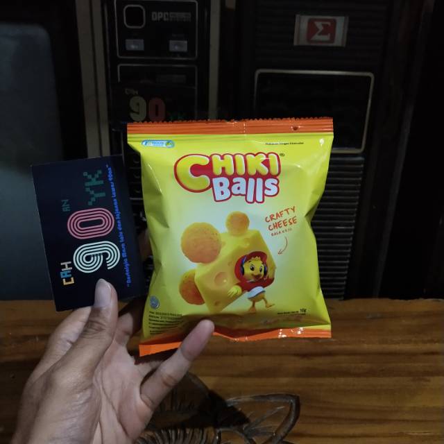 Jual CHIKI BALLS Keju. Snack Ciki Kuning JADUL Legend. Jajanan Anak ...