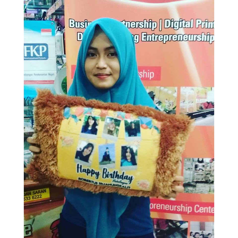 Jual bantal foto rasfur 30x40 / bantal custom / kado pernikahan / Ultah ...