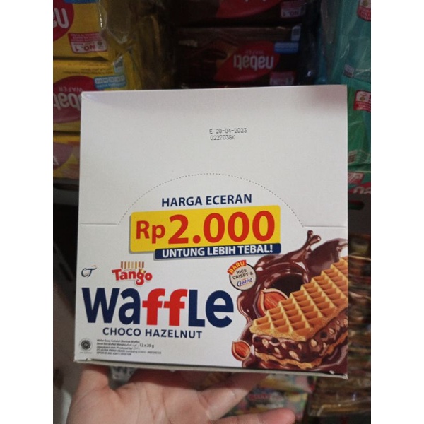 Jual Wafer Tango Waffle Choco Halzenut 1 Box 12 Pcs | Shopee Indonesia
