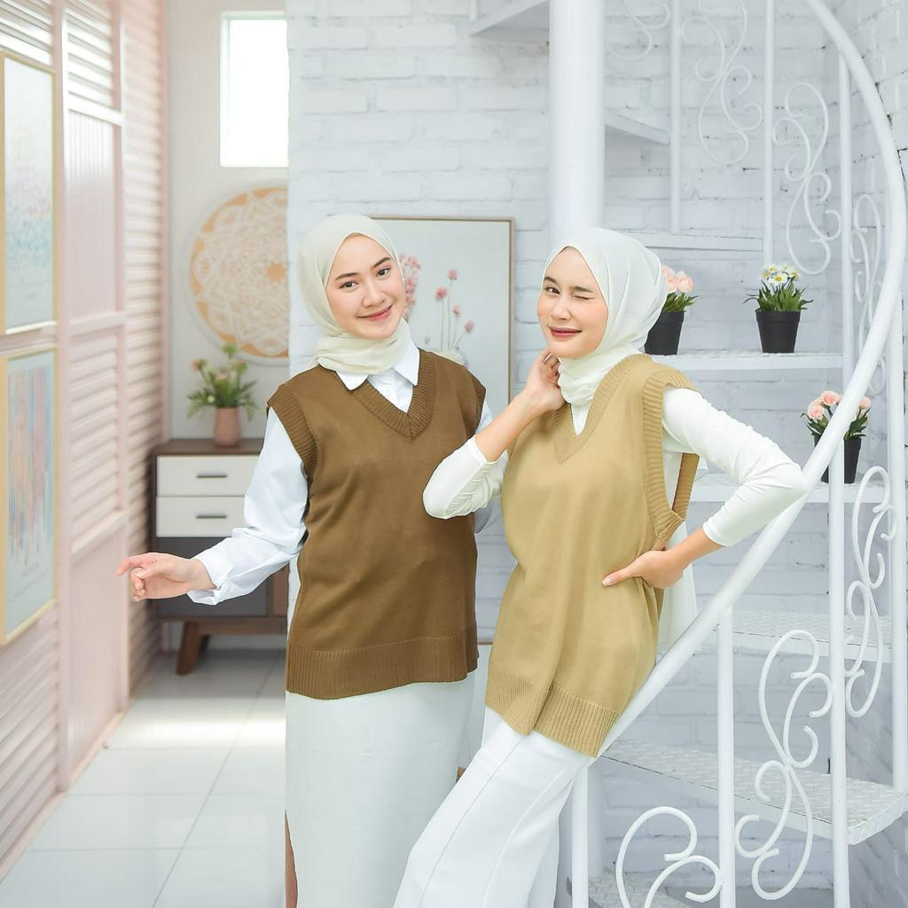 Jual NOUSKA - VILLO VEST Rompi Rajut Korea Lucu Polos Vintage Korean ...