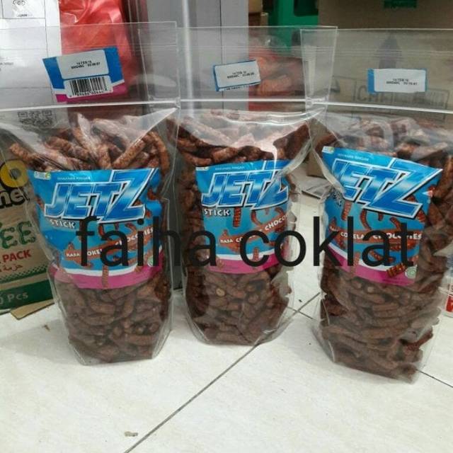 Jual Snack Original Chiki Jetz Stick chocolate Fiesta 250gr (Snack ...