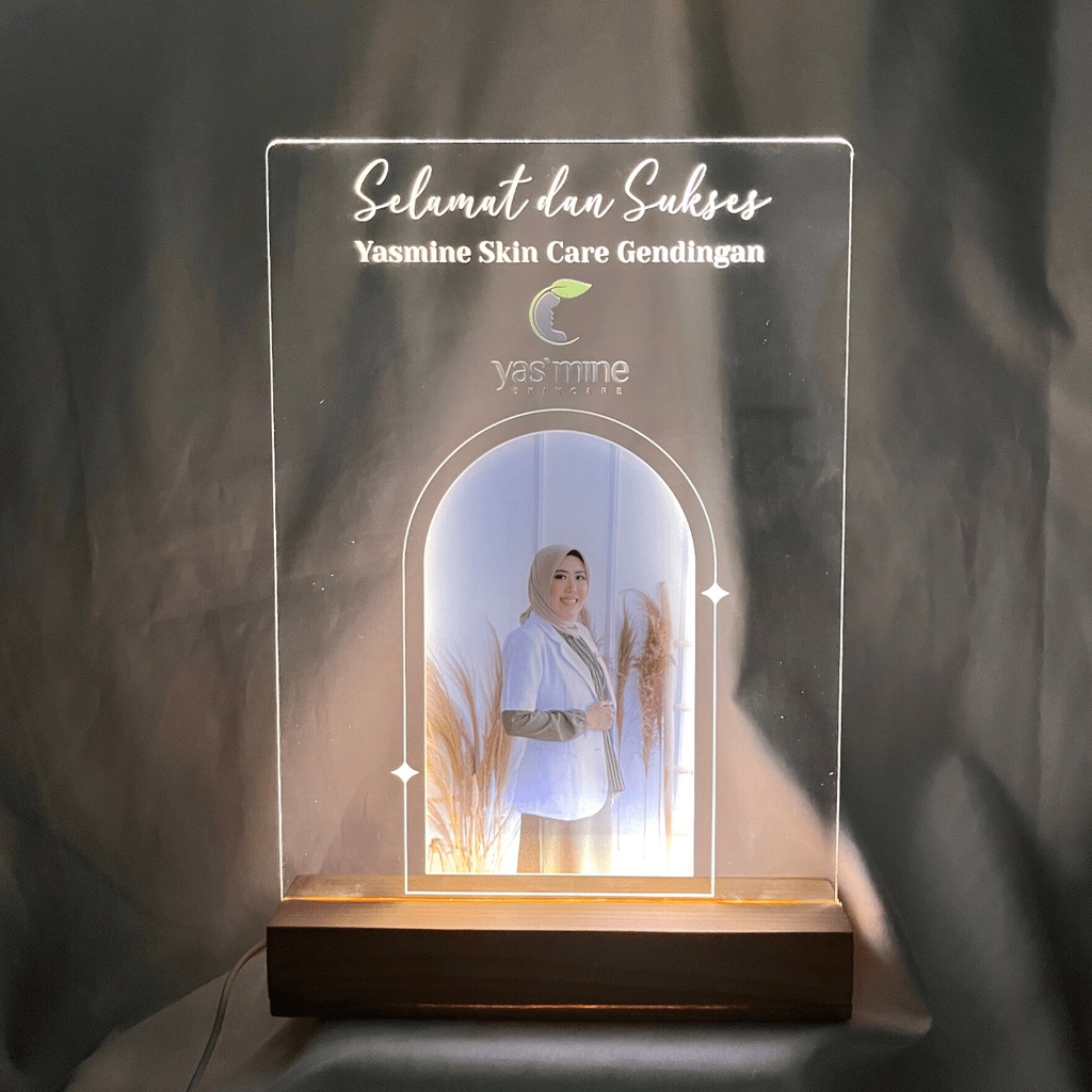Jual Custom Akrilik Foto Logo Spotify Polaroid LED Stand untuk Hadiah ...