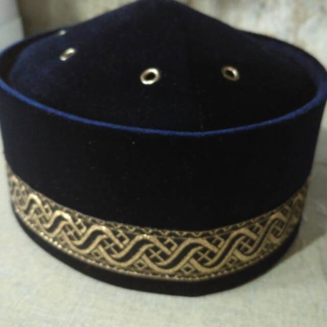 Jual Peci uj modis peci kopiah songkok bludru biru Dongker renda ulir ...
