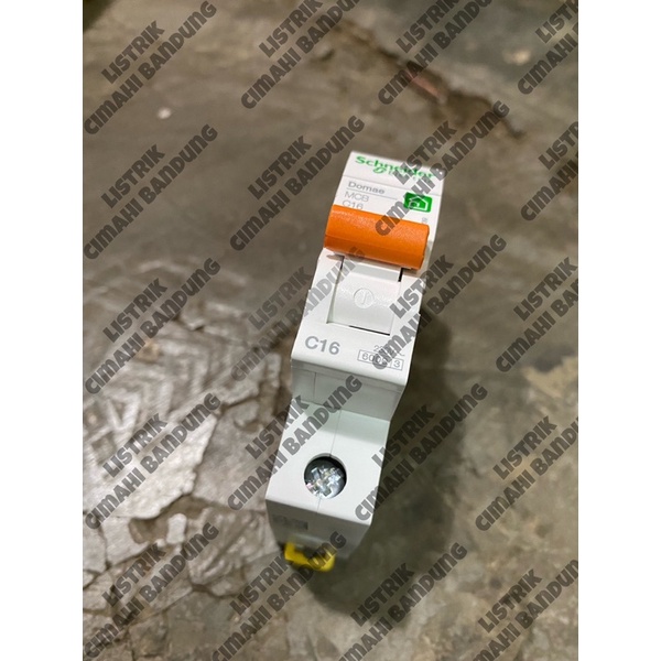 Jual SCHNEIDER MCB 16A Miniature Circuit Breaker | Shopee Indonesia