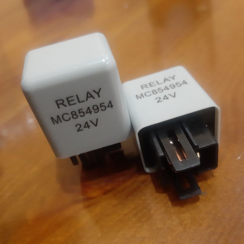 Jual Relay Fuso 24V Kaki 3 30A ( MC854954 ) | Shopee Indonesia