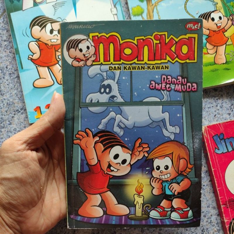 Jual 05-05-2023 Comic Buku Komik anak Tintin lucky luke Ghostbuster ...