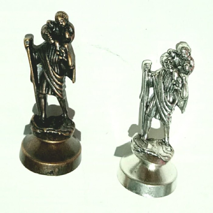 Jual patung- patung kristoforus magnet mobil -patung. | Shopee Indonesia