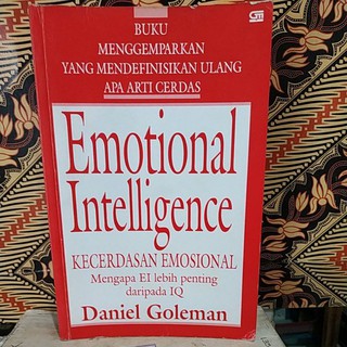 Jual buku emotional intelligence Daniel goleman | Shopee Indonesia