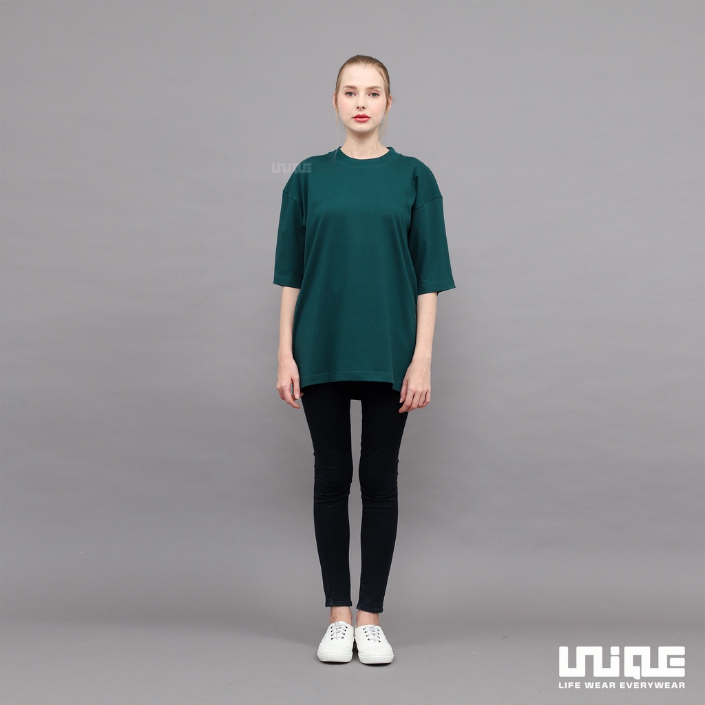 Jual UNIQUE - (Basic Series) Kaos Polos Oversize Basic Emerald | Shopee ...