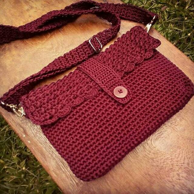 Jual Tas rajut elegance maroon | Shopee Indonesia