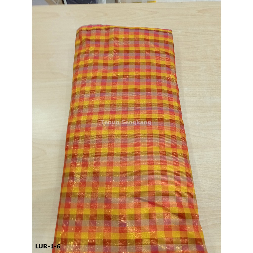 Jual Kain Tenun Lurik Berbenang Emas Bugis Makassar Jingga Kuning ...