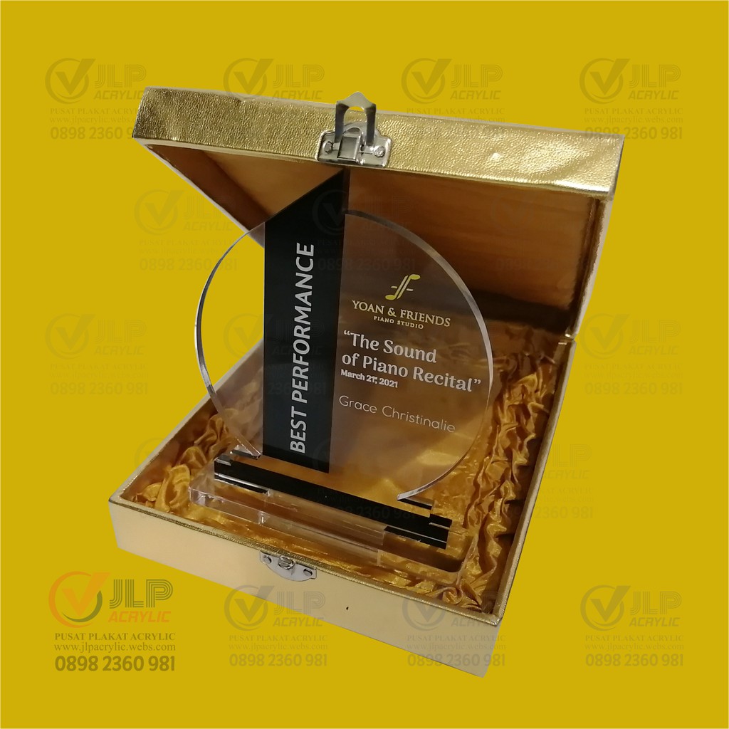 Jual PLAKAT PLUS BOX, PLAKAT CUSTOM, PLAKAT PENGHARGAAN, PLAKAT WISUDA ...