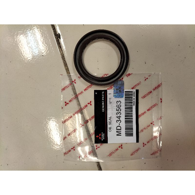 Jual OLI SEAL OIL SEAL KER AS CRANKSHAFT BAG DEPAN MITSUBISHI PAJERO ...