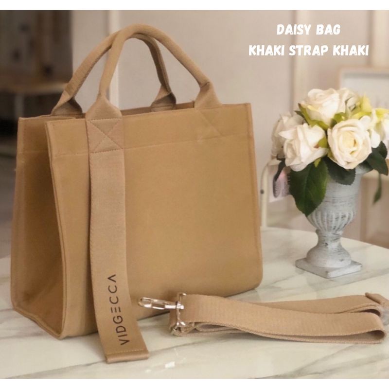 Jual Daisy Bag Tas Kanvas Waterproof Free custom nama gambar / Tas ...