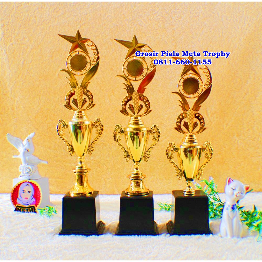 Jual Piala Set Juara 123 Trophy Kemerdekaan Special 17 Agustus Paskibra ...