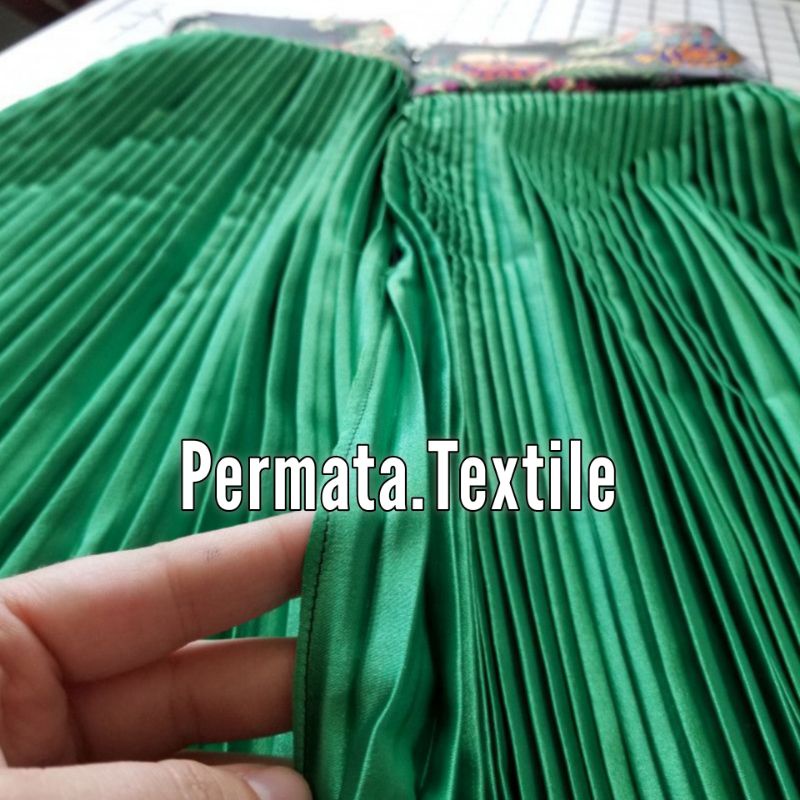 Jual kain plisket / harga persetengah meter | Shopee Indonesia