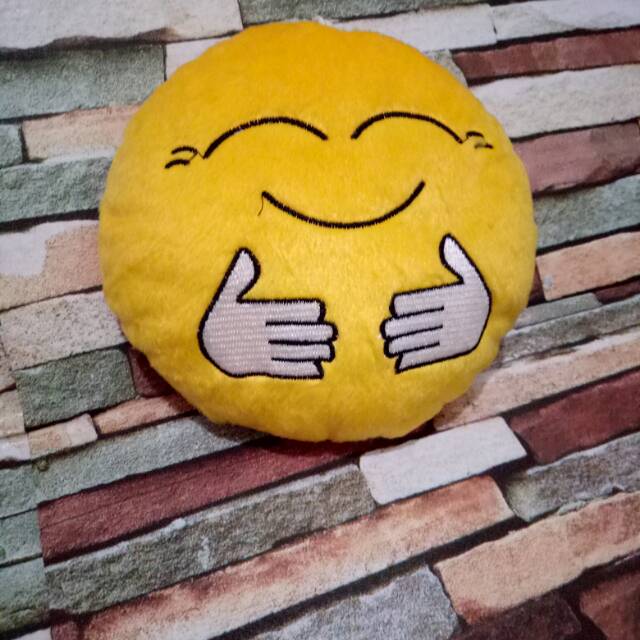 Jual Boneka emoticon dengan diameter 18cm | Shopee Indonesia
