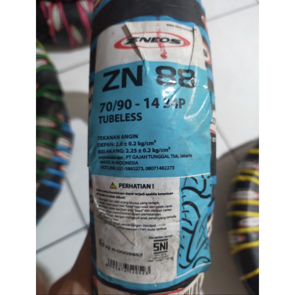 Jual Ban Motor Zeneos ZN88 70/90-14 Tubeless | Shopee Indonesia
