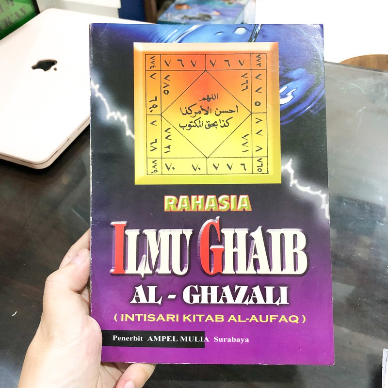 Jual Buku Rahasia Ilmu Ghaib Al-Ghazali (Intisari Kitab Al-Aufaq ...